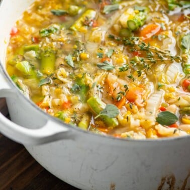 Simple Homemade Vegetable Soup Recipe | Easy Vegetable Soup — The Mom 100