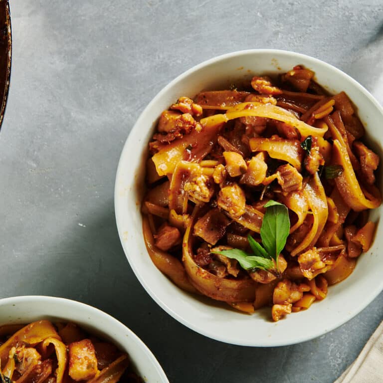 How to Cook Rice Noodles | Rice Noodle Recipe — The Mom 100