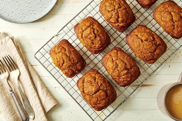 Mini Pumpkin Bread Loaves Recipe — The Mom 100