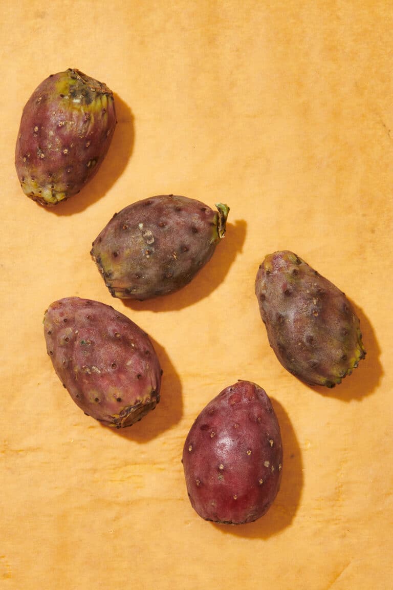 How to Prepare and Eat Cactus Pears (Prickly Pears) — The Mom 100